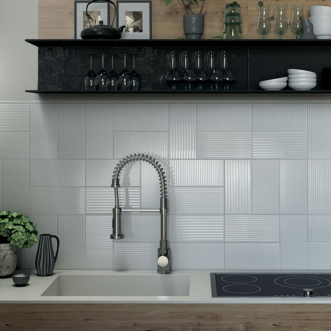 Settecento 4" x 8" Sketches Glossy Horizontal Ceramic Wall Tile